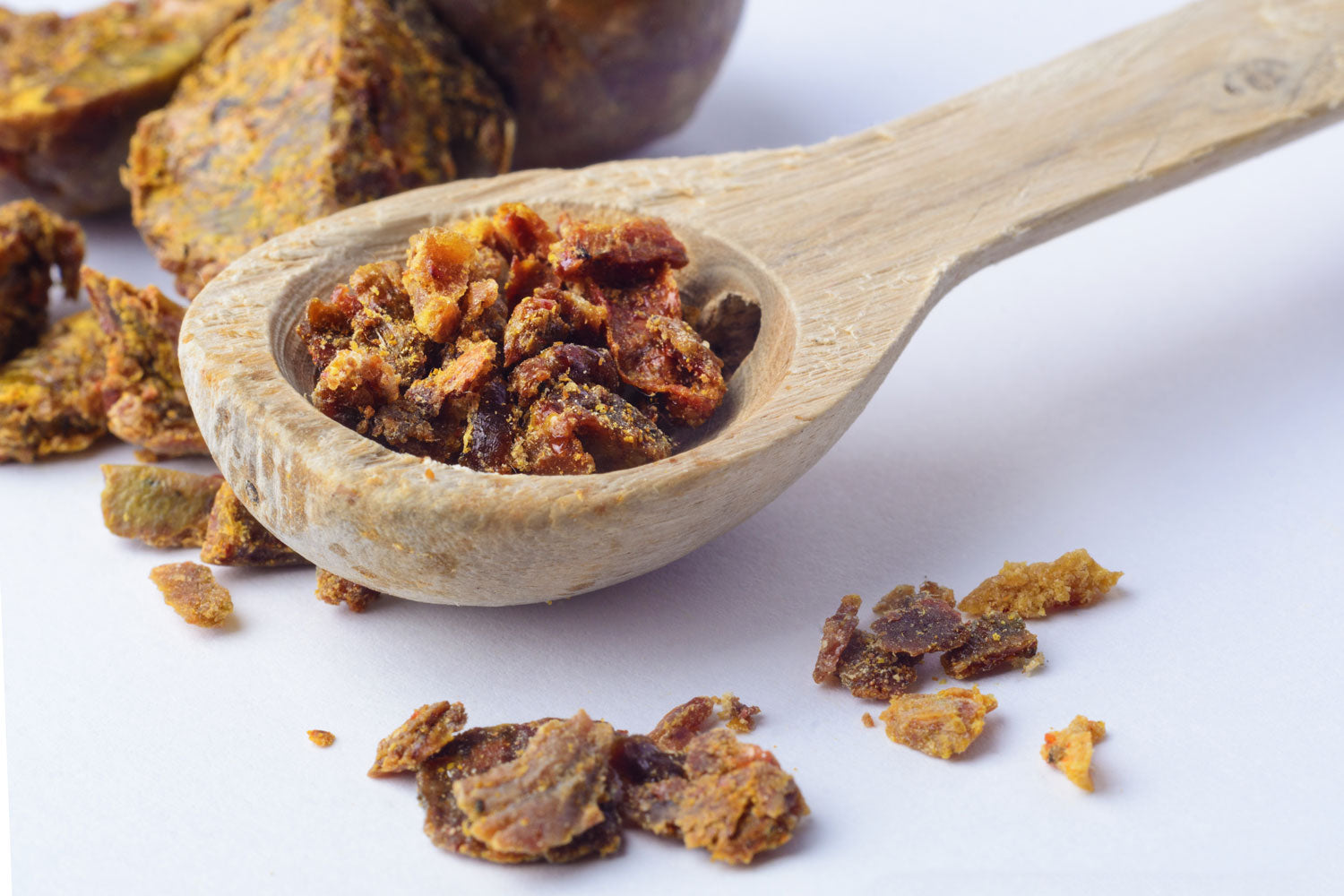 WHAT IS PROPOLIS? – Pevonia UK